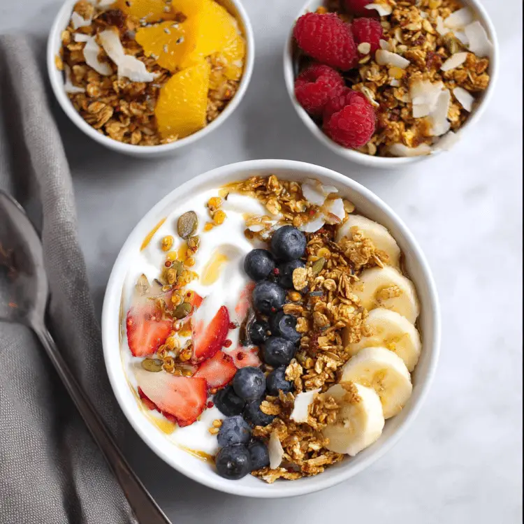 Easy Yogurt Granola Bowls (4 Ways!) - Snack On Meat