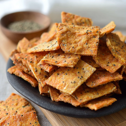 Crunchy Lentil Crackers (High-Protein, Gluten-Free & Easy) - Snack On Meat